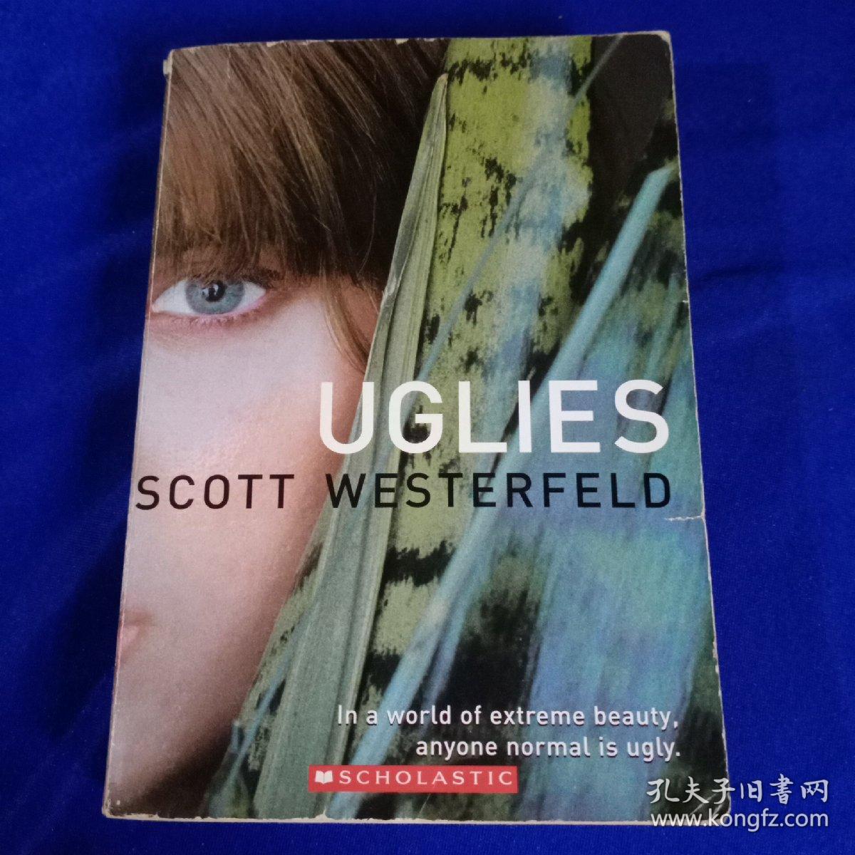 【图】外文《UGLIES SCOTT WESTERFELD……》（32开） 品看图自定,拍品信息,网上拍卖,拍卖图片,拍卖网,拍卖网站