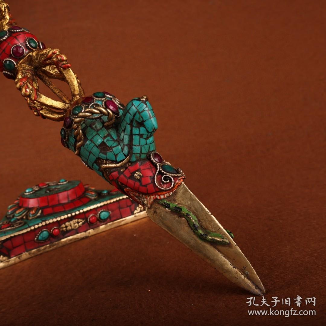 【图】藏传密宗法器 旧藏西藏寺院收老纯铜纯手工打造镶嵌宝石彩绘描金藏传佛教工艺密宗普巴金刚降魔杵法器，重1787克 高40厘米,拍品信息,网上 ...
