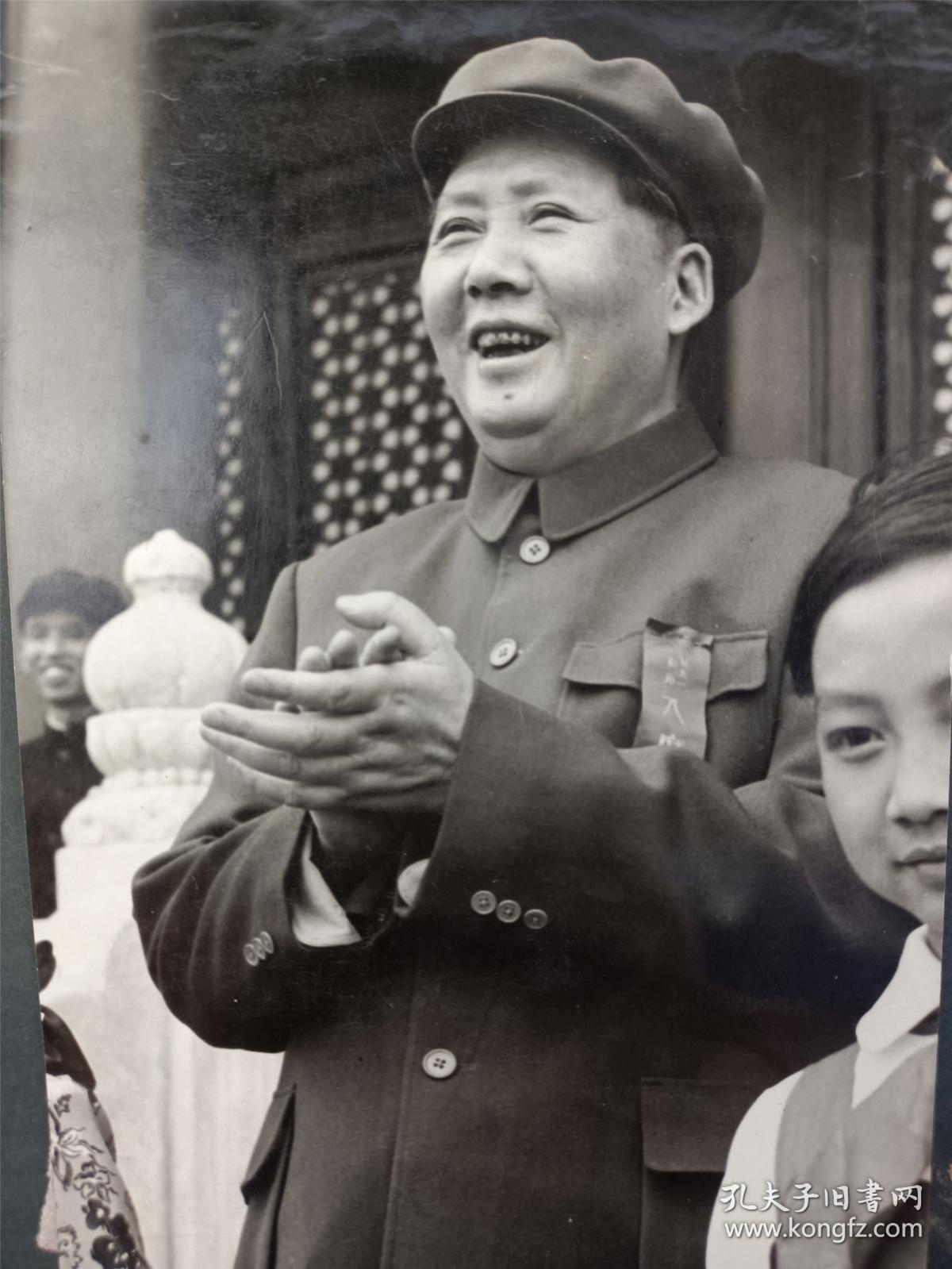 【图】60年代，毛主席原版发表照片，高清，毛主席站在天安门城楼上观看检阅『坐拥百城CYGJ20210228HY09』,拍品信息,网上拍卖,拍卖 ...